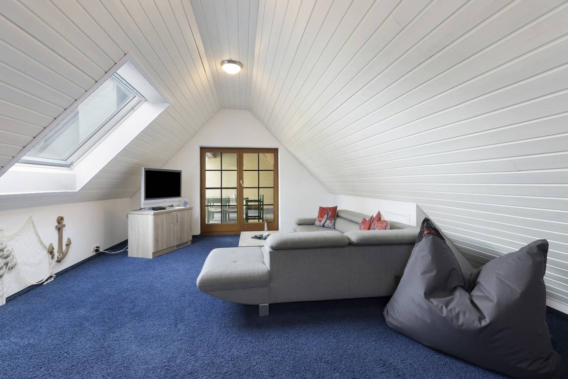 120 M² Apartment ∙ 3 Bedrooms ∙ 8 Guests - Singen (Hohentwiel)
