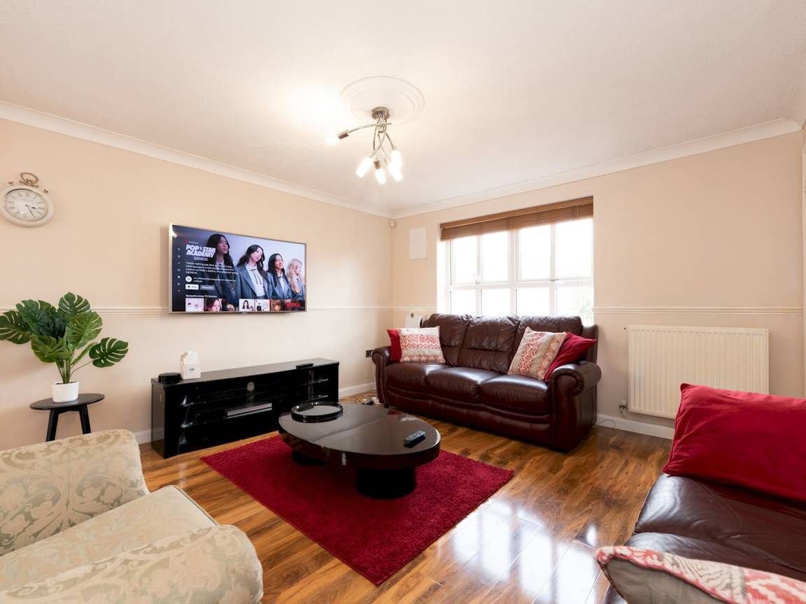 149 M² House ∙ 4 Bedrooms ∙ 8 Guests - Greenwich