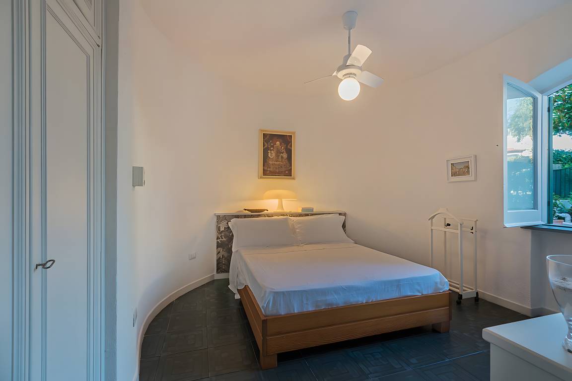 150 M² Villa ∙ 3 Bedrooms ∙ 5 Guests - Procida