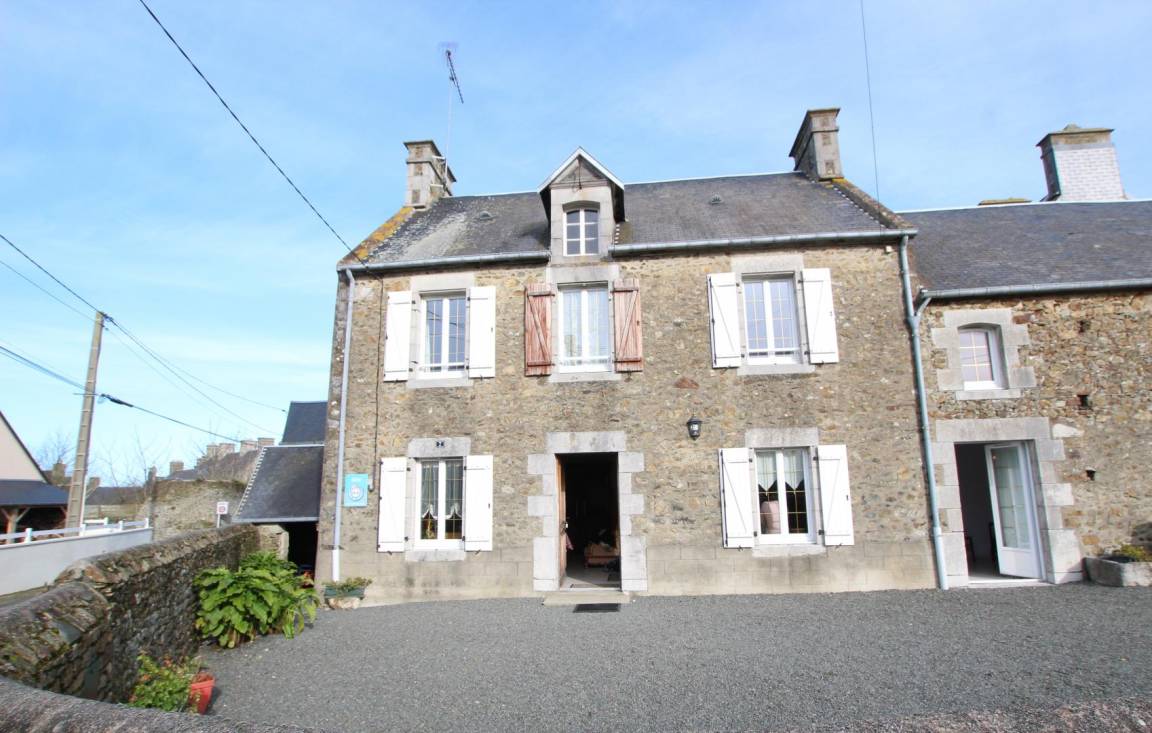 92 M² Gîte ∙ 3 Chambres ∙ 6 Personnes - Cotentin