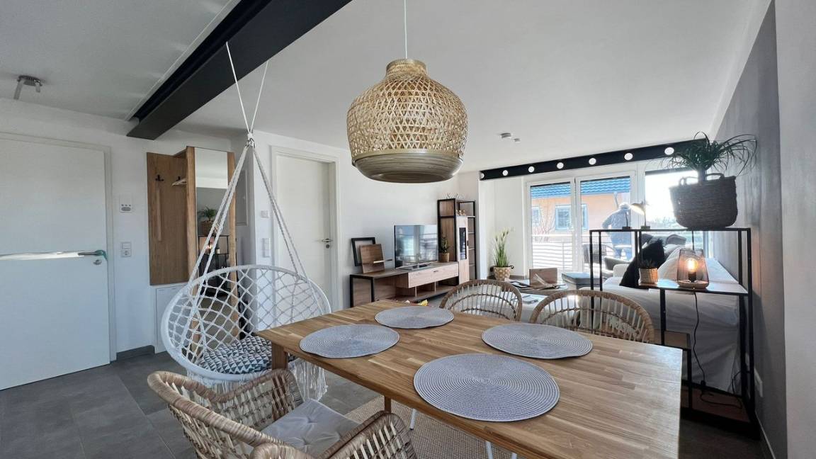 70 M² Apartment ∙ 1 Bedroom ∙ 3 Guests - Meersburg