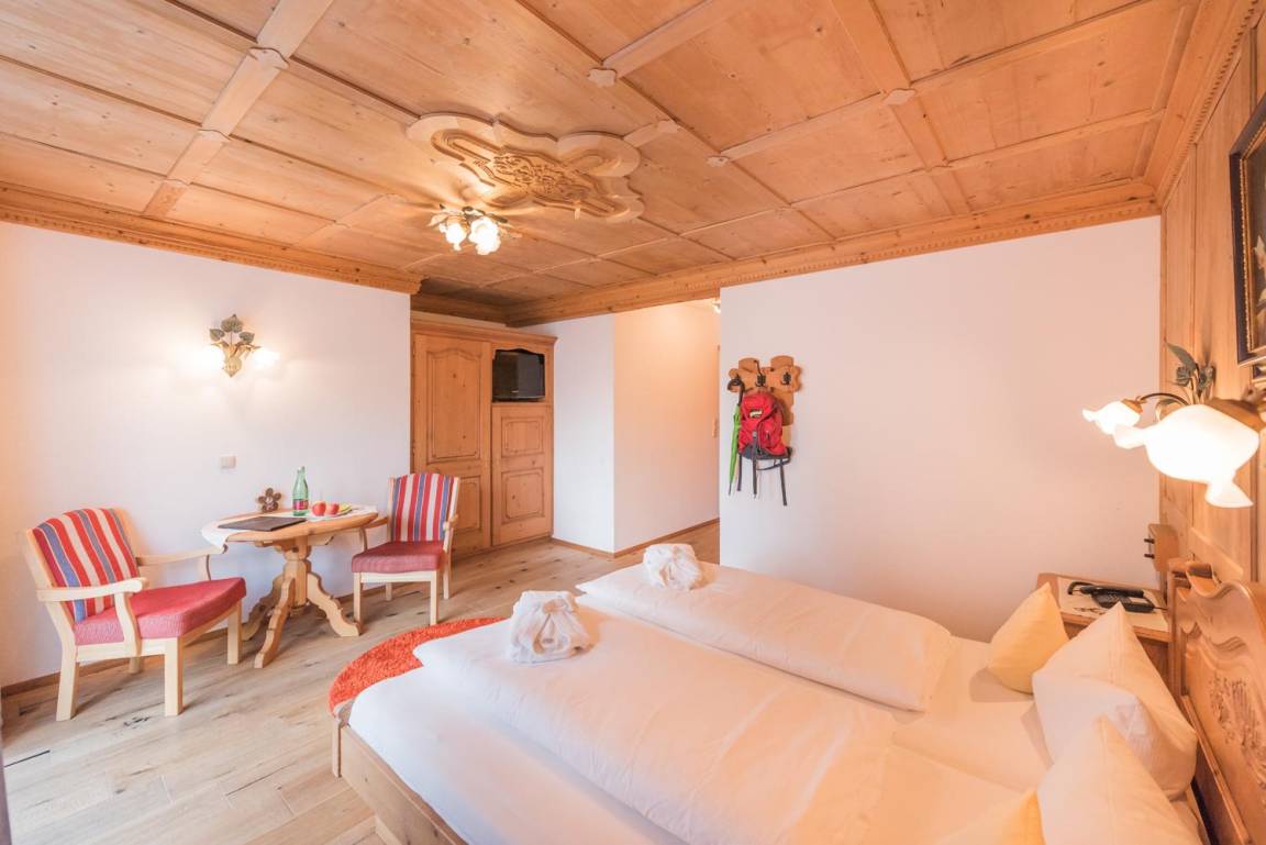 22 M² Hotel ∙ 1 Bedroom ∙ 3 Guests - Zürs