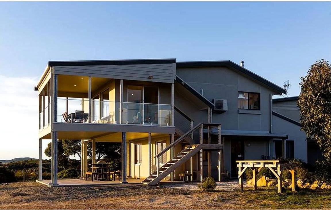 House ∙ 1 Bedroom ∙ 8 Guests - Coffin Bay National Park