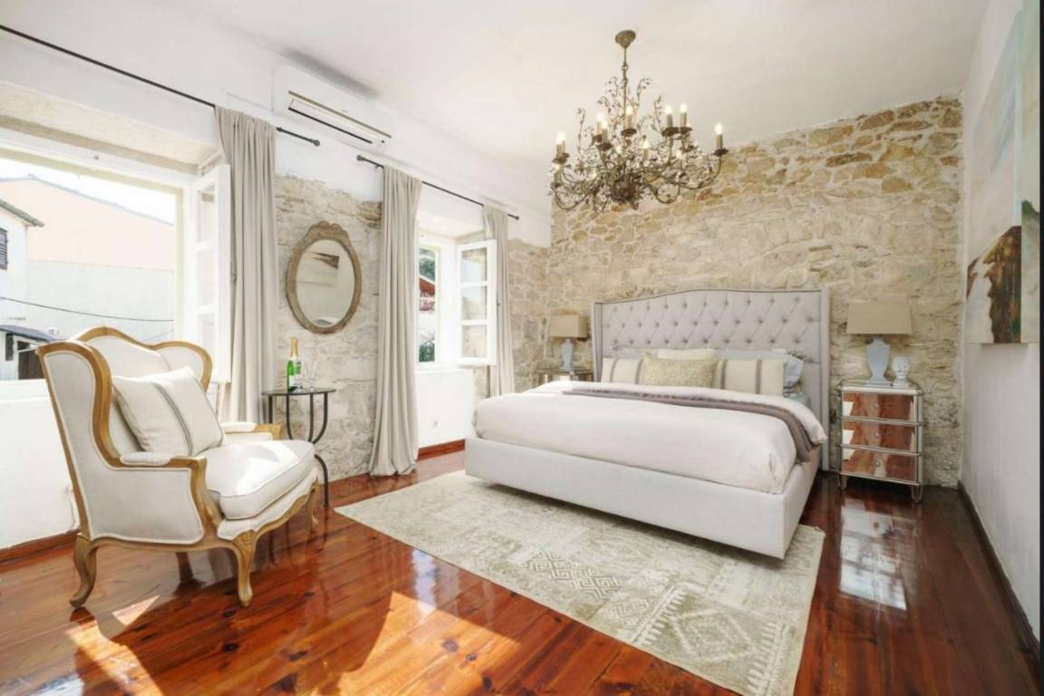 191 M² Ferienhaus ∙ 4 Schlafzimmer ∙ 8 Gäste - Šibenik