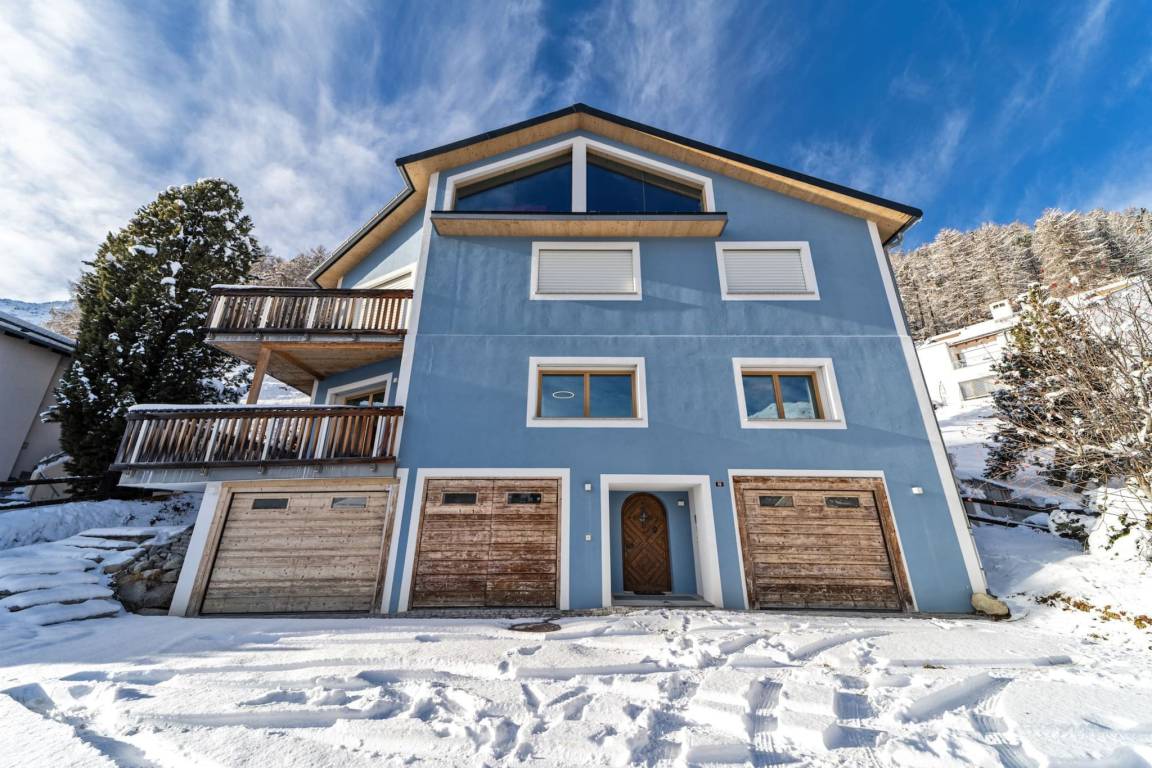 140 M² Appartement ∙ 3 Chambres ∙ 7 Personnes - Samedan