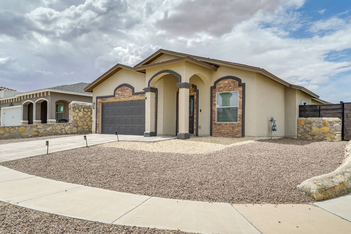 159 M² House ∙ 3 Bedrooms ∙ 6 Guests - La Union, NM