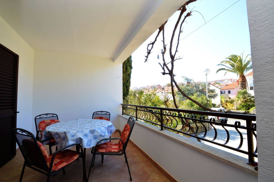 65 M² Ferienwohnung ∙ 2 Schlafzimmer ∙ 4 Gäste - Mali Lošinj