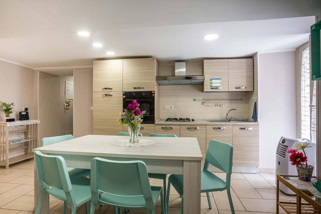 House ∙ 4 Bedrooms ∙ 6 Guests - Naples