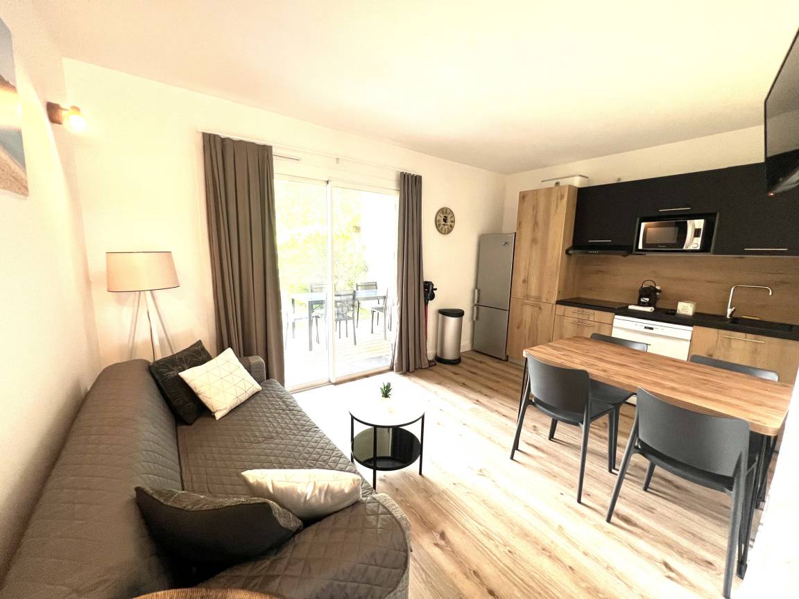 75 M² Huoneisto ∙ 3 Makuuhuonetta ∙ 9 Vierasta - Porto-Vecchio