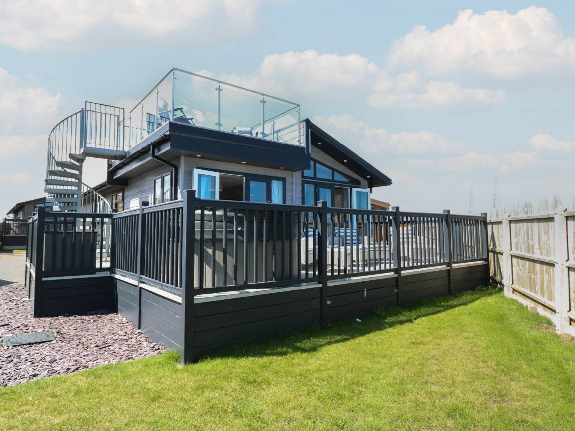 Cottage ∙ 2 Bedrooms ∙ 4 Guests - North Walsham
