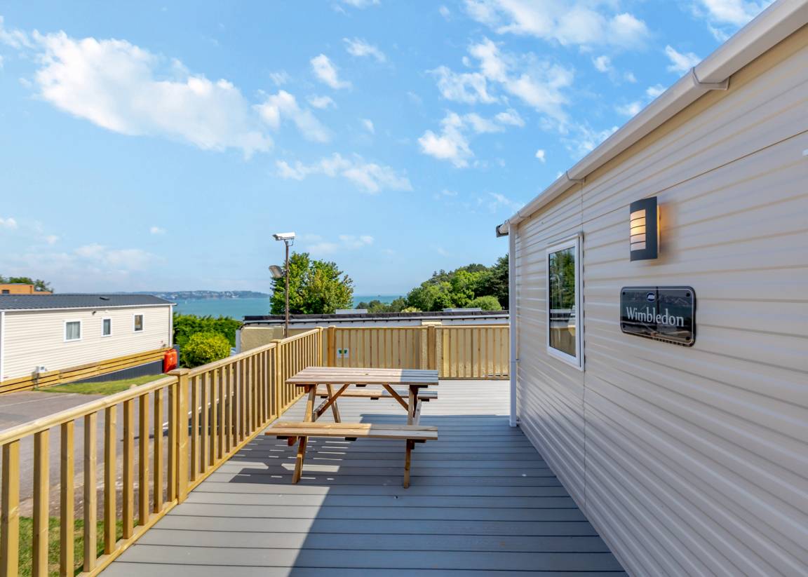 Caravan ∙ 2 Bedrooms ∙ 4 Guests - Totnes