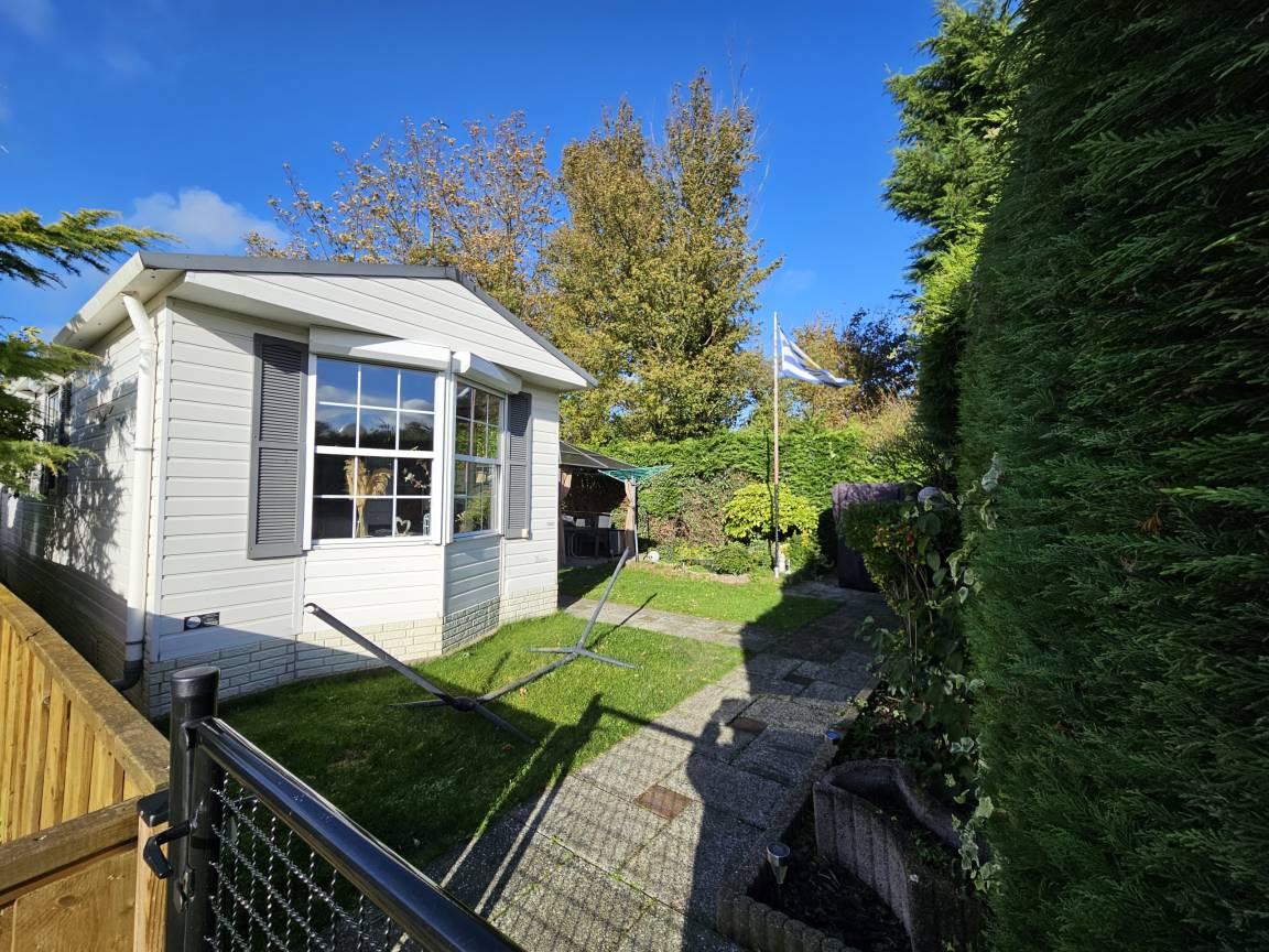 35 M² Chalet ∙ 2 Schlafzimmer ∙ 4 Gäste - Kamperland