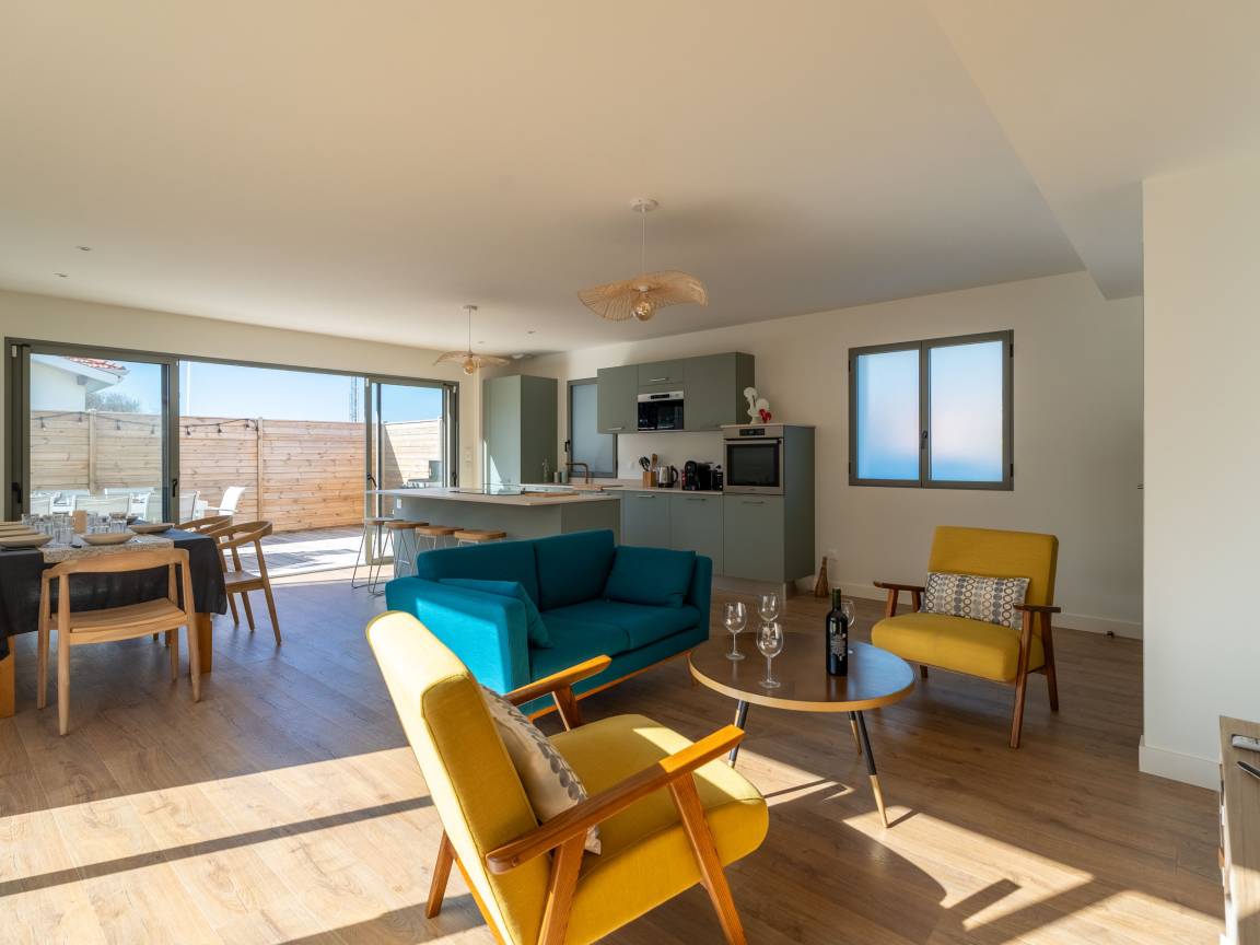 117 M² Huis ∙ 4 Slaapkamers ∙ 8 Gasten - Biscarrosse