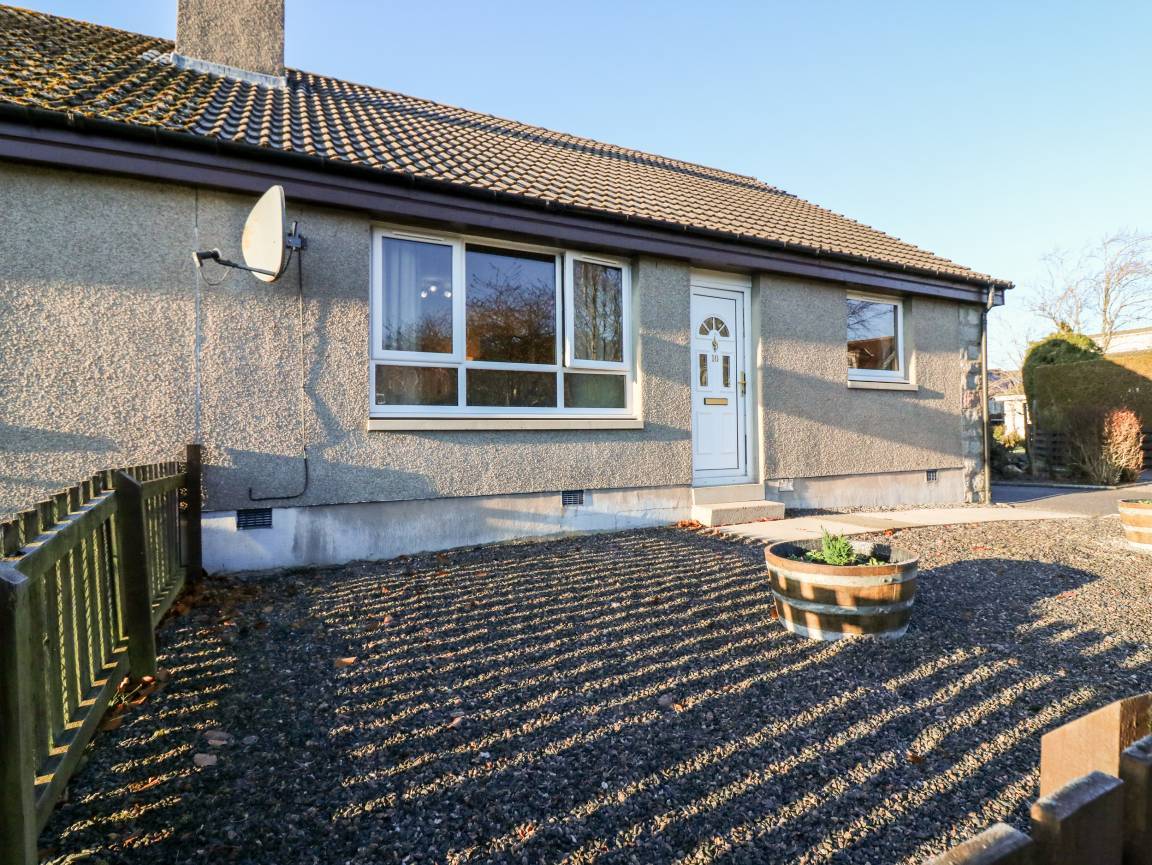 Cottage ∙ 2 Bedrooms ∙ 4 Guests - Aboyne