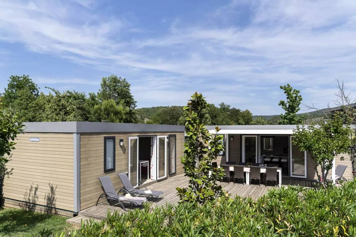 65 M² Mobil-home ∙ 5 Chambres ∙ 9 Personnes - Vallon-Pont-d'Arc