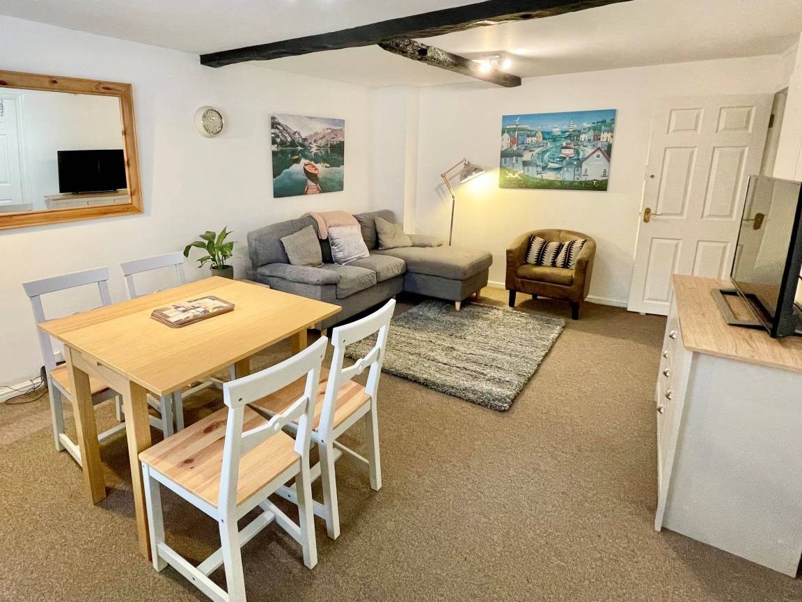 Cottage ∙ 2 Bedrooms ∙ 4 Guests - West Yorkshire