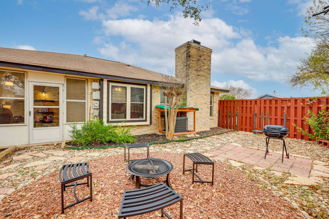 113 M² House ∙ 3 Bedrooms ∙ 6 Guests - Universal City, TX