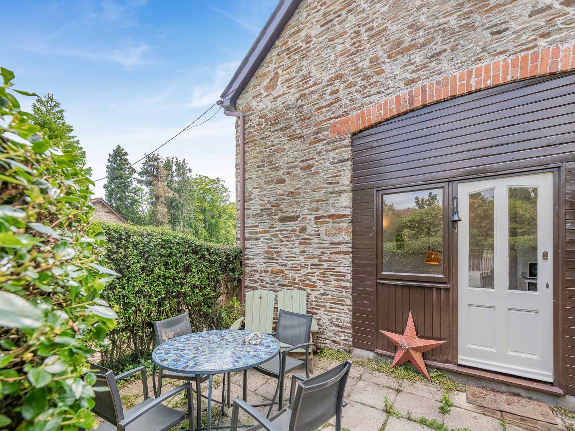Cottage ∙ 2 Bedrooms ∙ 4 Guests - Totnes
