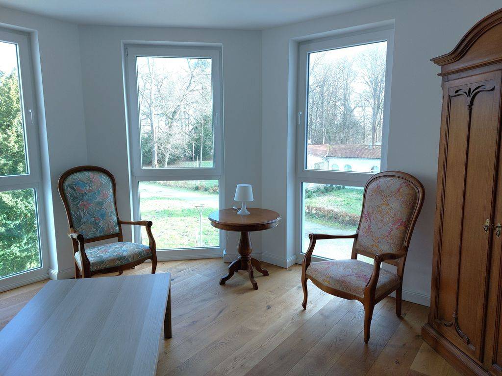 75 M² Ferienwohnung ∙ 1 Schlafzimmer ∙ 4 Gäste - Zingst