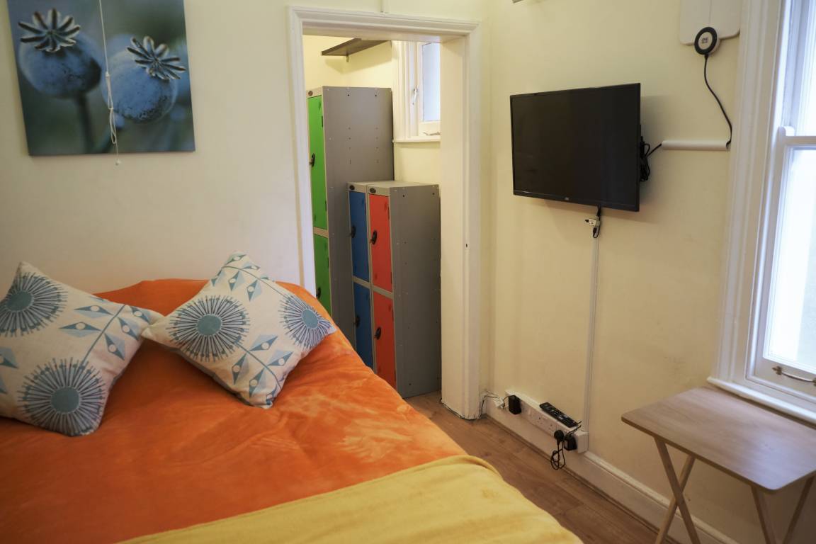 Apartment ∙ 1 Bedroom ∙ 2 Guests - Brighton Marina