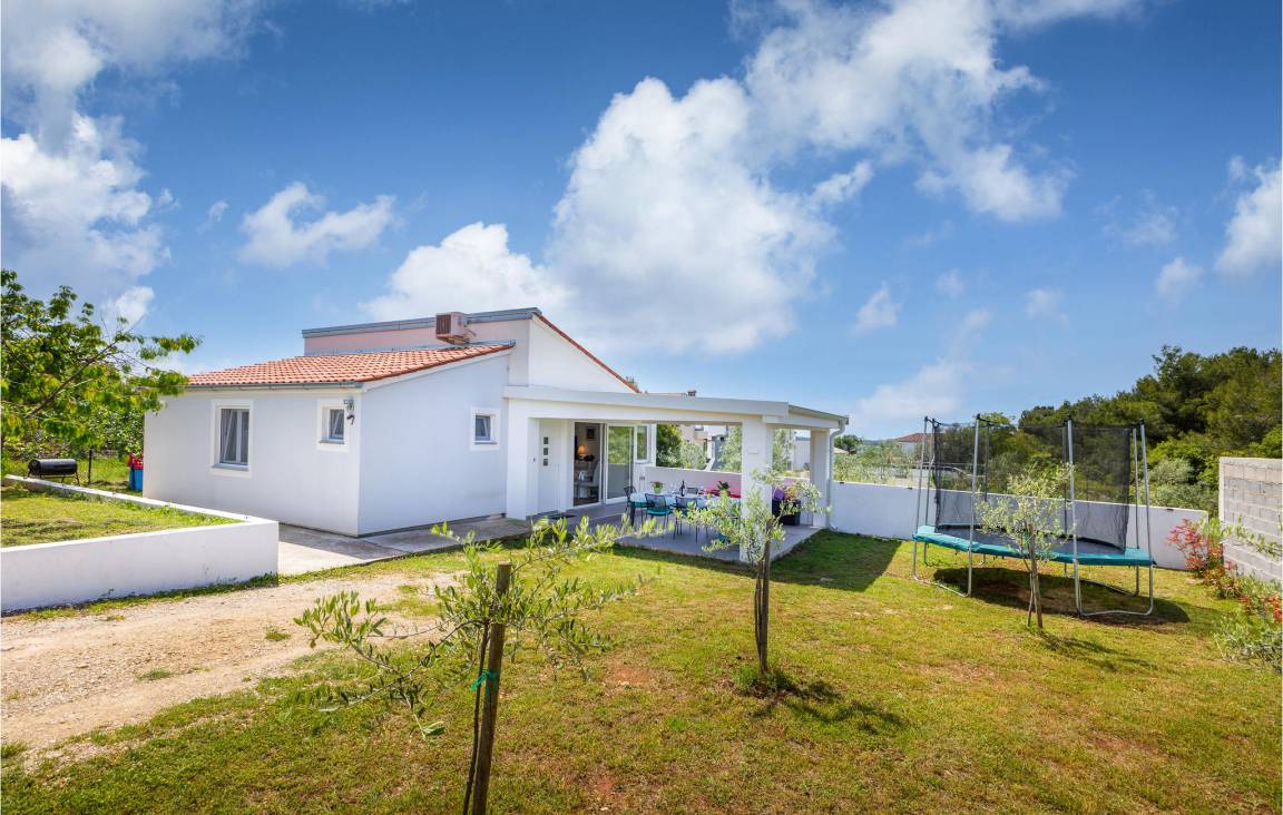 66 M² Ferienhaus ∙ 2 Schlafzimmer ∙ 5 Gäste - Vodnjan