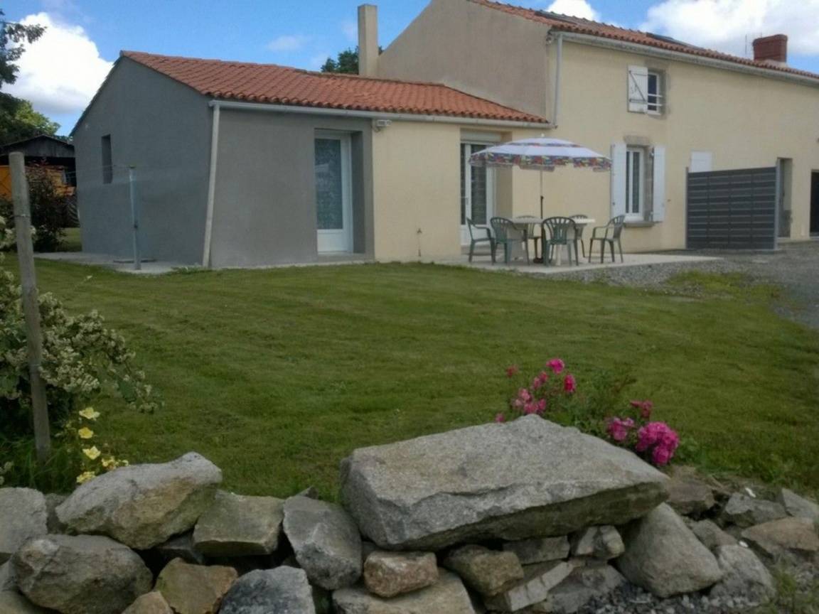 57 M² Casa Rural ∙ 2 Habitaciones ∙ 4 Huéspedes - Mouilleron-le-Captif