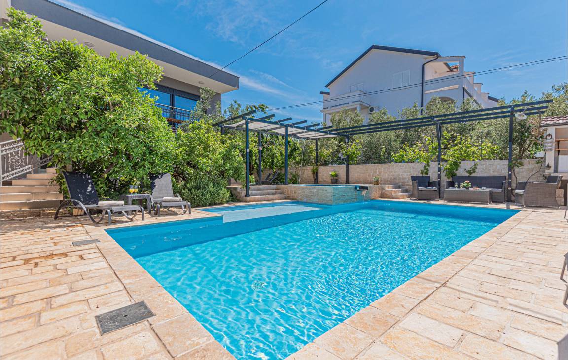 60 M² Apartamento ∙ 1 Habitación ∙ 2 Huéspedes - Šibenik