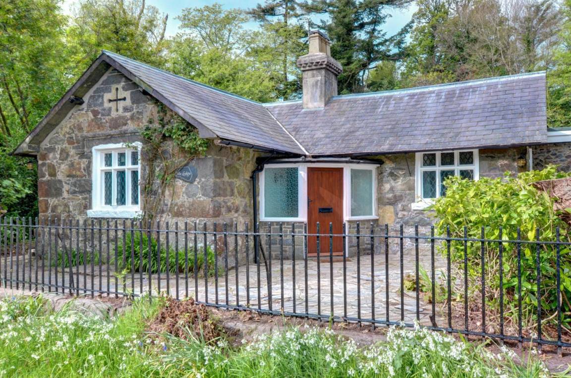 House ∙ 2 Bedrooms ∙ 4 Guests - Abersoch