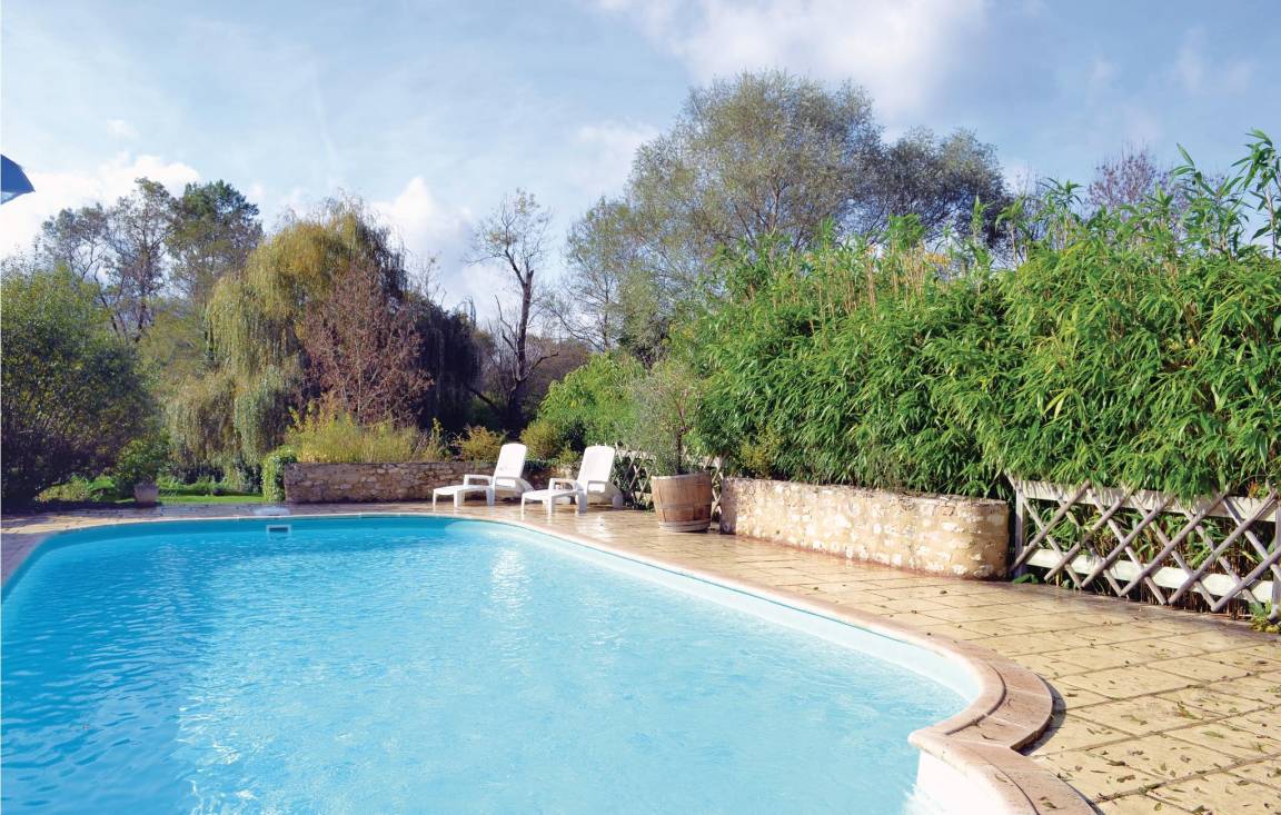 160 M² Maisonette ∙ 2 Bedrooms ∙ 4 Guests - Dordogne