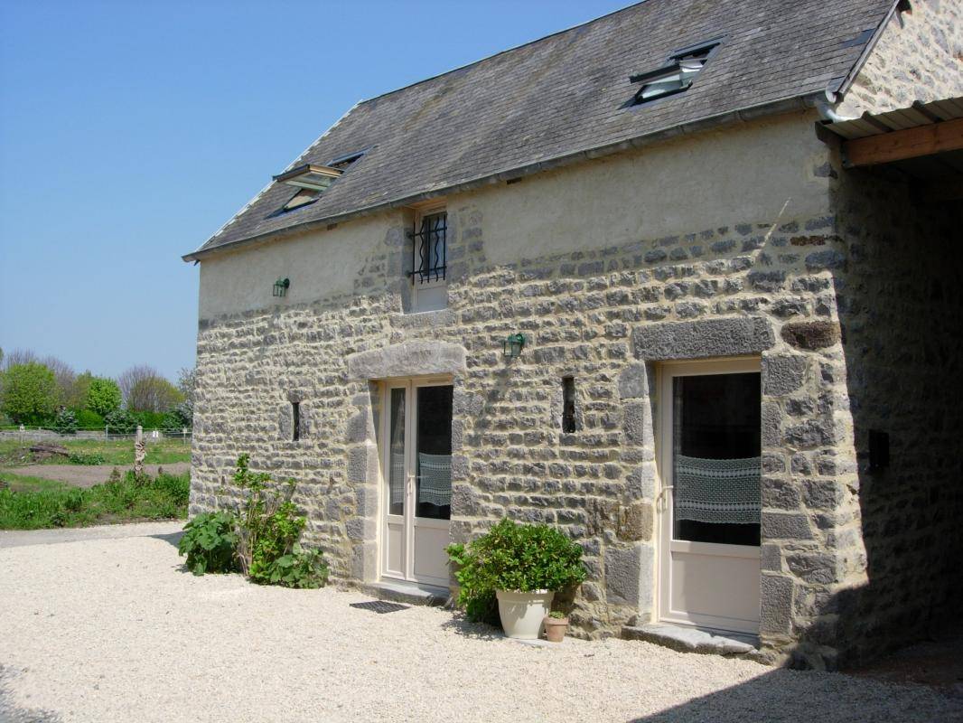 50 M² Gîte ∙ 1 Chambre ∙ 2 Personnes - Coutances