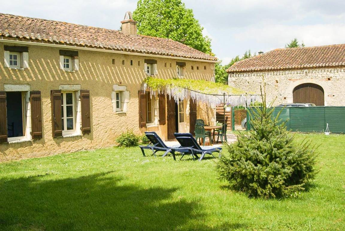 61 M² Gîte ∙ 2 Chambres ∙ 4 Personnes - Lot