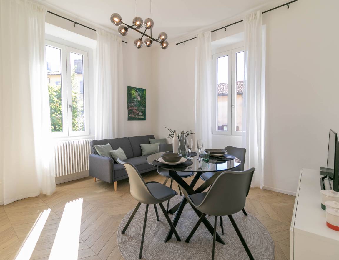 50 M² Apartamento ∙ 1 Habitación ∙ 3 Huéspedes - Lecco