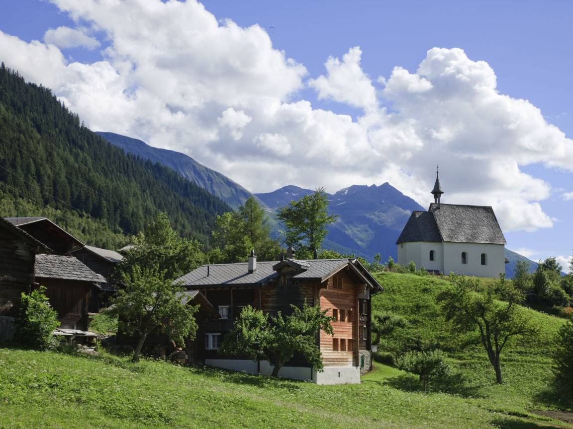 51 M² Ferienwohnung ∙ 2 Schlafzimmer ∙ 4 Gäste - Ernen