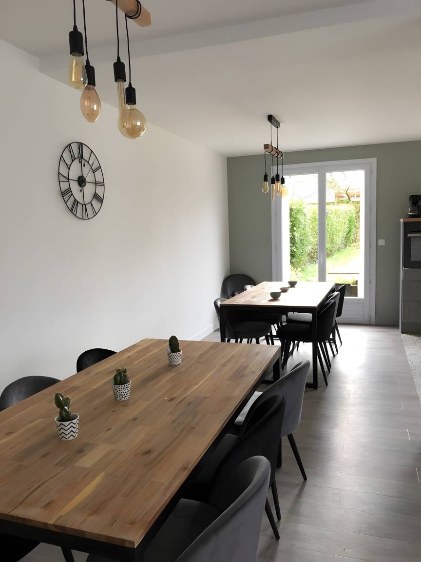 139 M² Huis ∙ 5 Slaapkamers ∙ 14 Gasten - Cholet