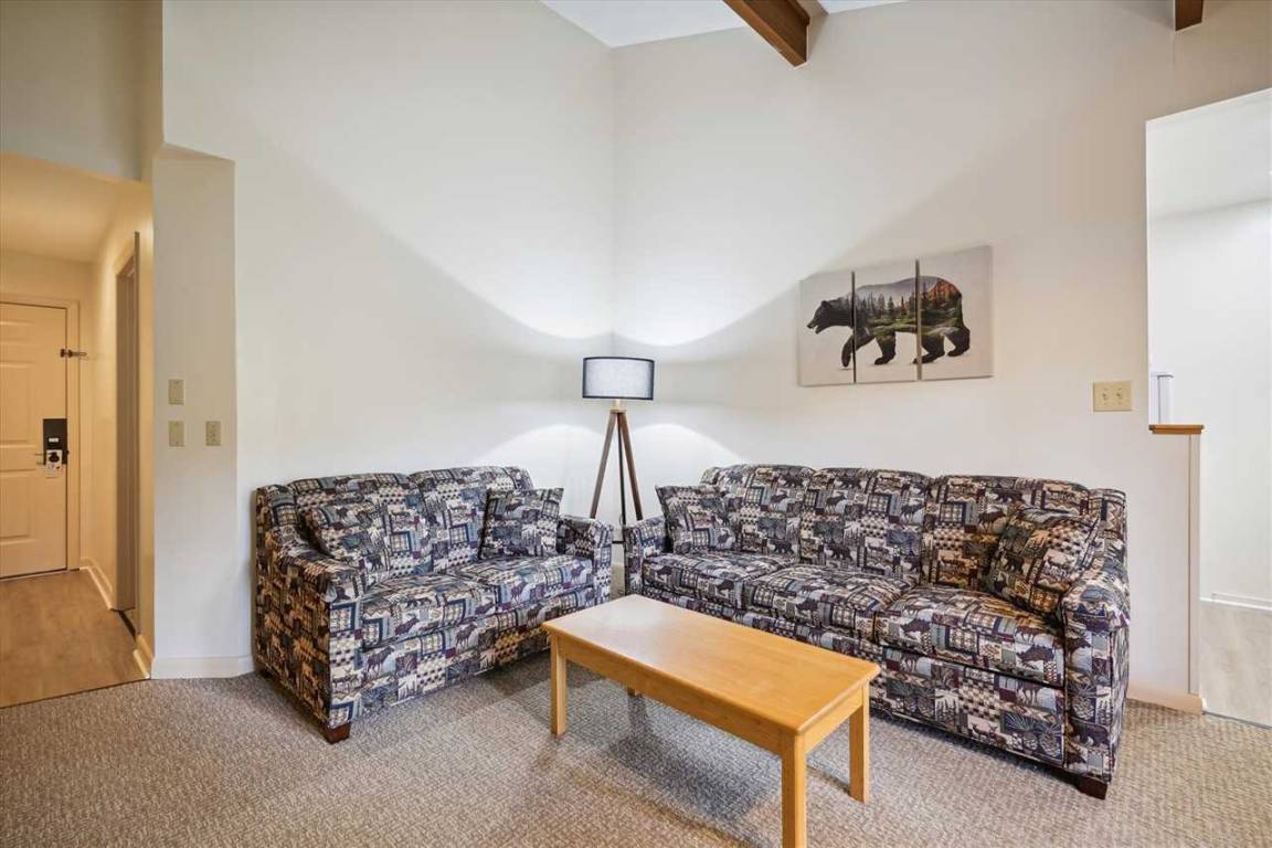 Hotel ∙ 1 Bedroom ∙ 8 Guests - Killington, VT