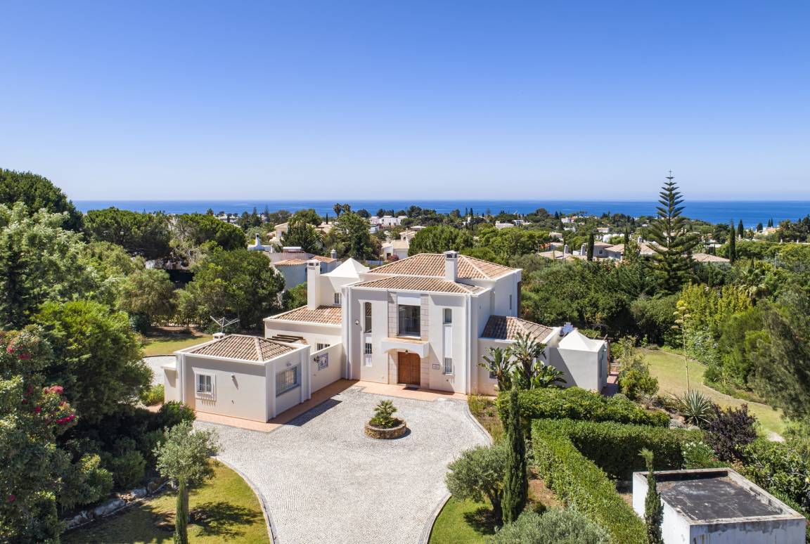 280 M² Villa ∙ 3 Bedrooms ∙ 6 Guests - Carvoeiro