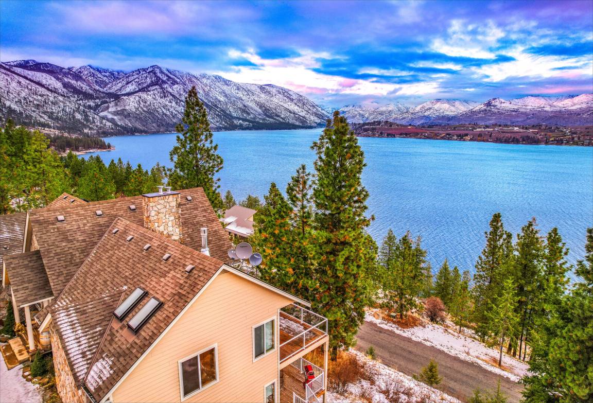 212 M² House ∙ 4 Bedrooms ∙ 9 Guests - Chelan, WA