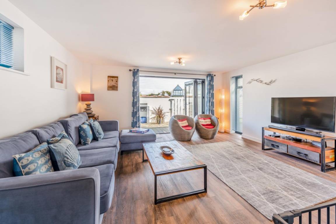 Cottage ∙ 3 Bedrooms ∙ 6 Guests - Appledore