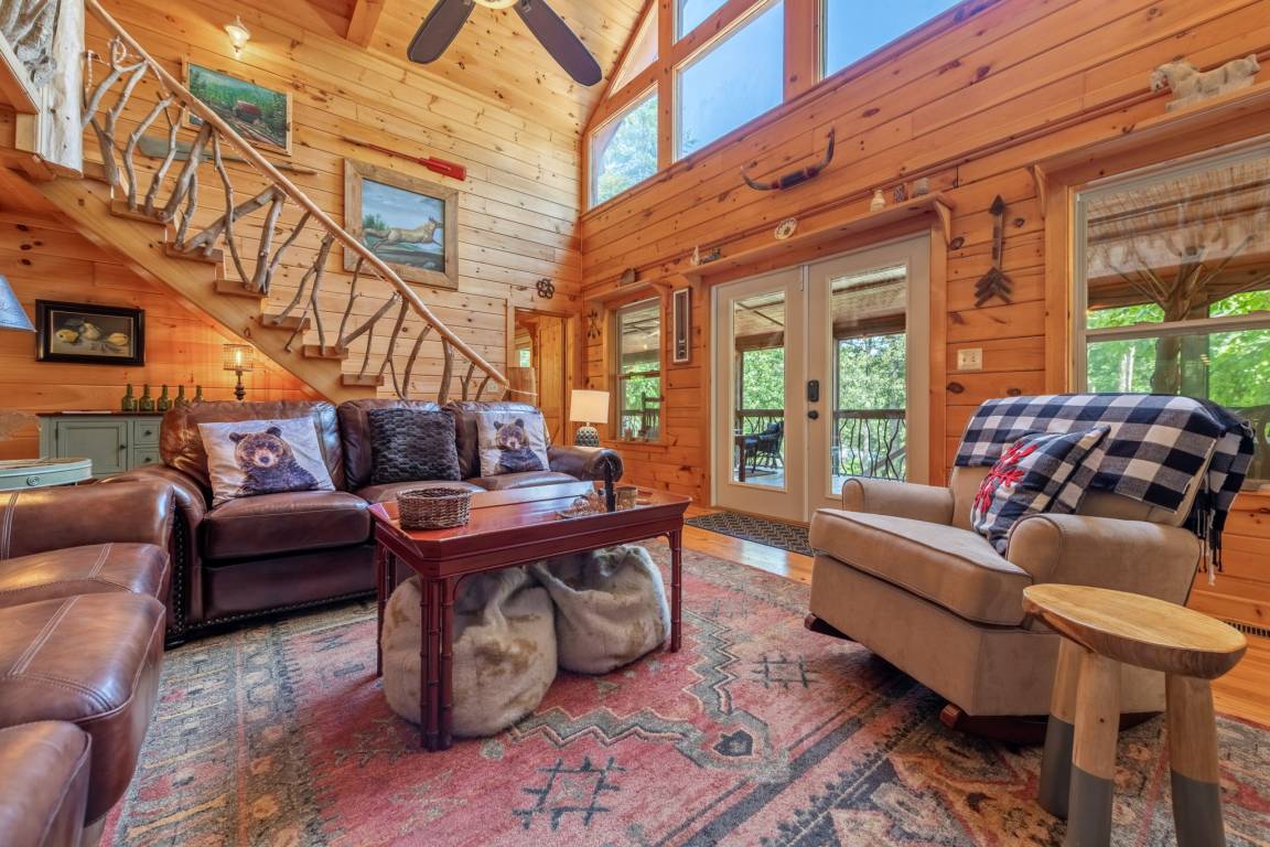 153 M² Cabin ∙ 3 Bedrooms ∙ 8 Guests - Nottely Lake, GA
