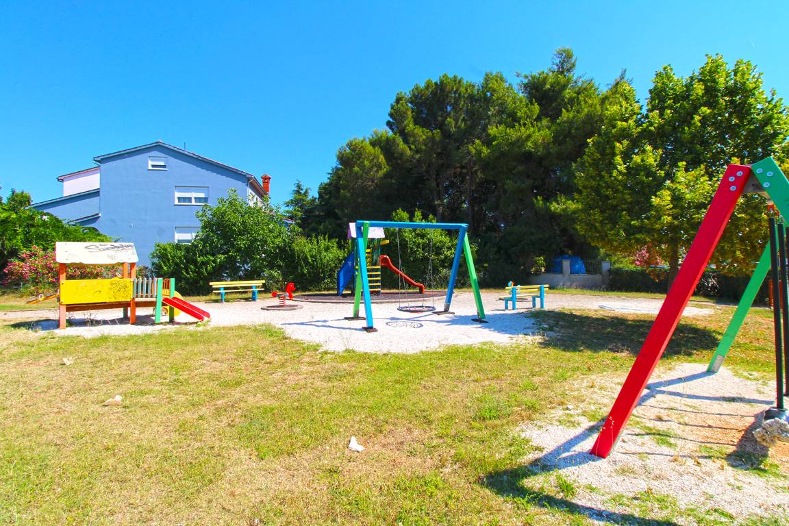 130 M² House ∙ 3 Bedrooms ∙ 8 Guests - Pula