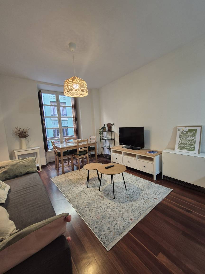 46 M² Apartamento ∙ 1 Habitación ∙ 4 Huéspedes - Gijón