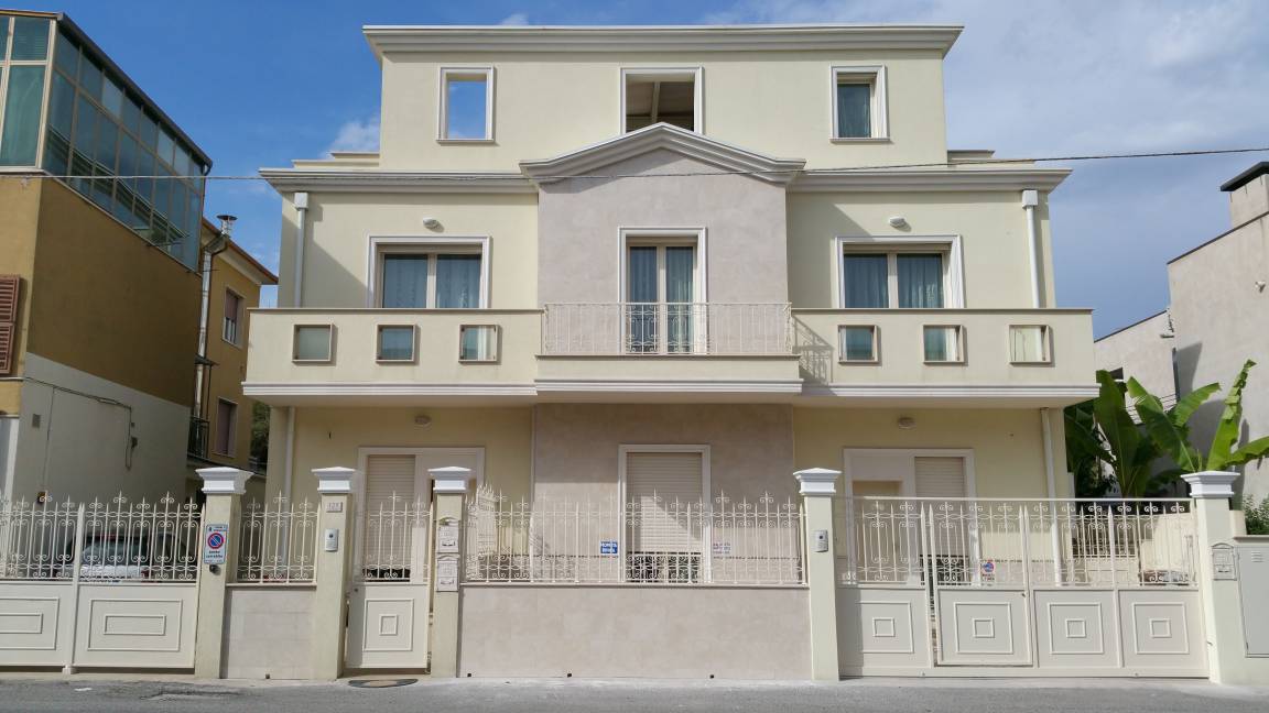 79 M² Appartement ∙ 2 Chambres ∙ 6 Personnes - Senigallia