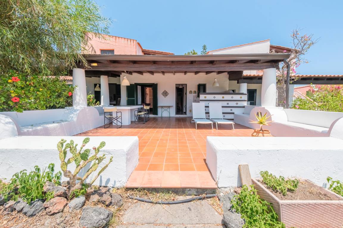 40 M² Villa ∙ 2 Chambres ∙ 4 Personnes - Lipari