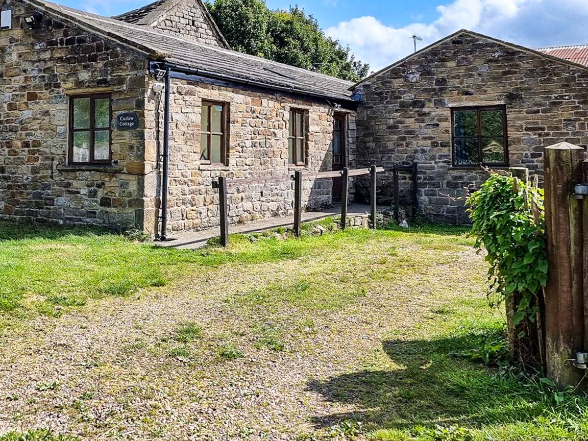 Cottage ∙ 2 Bedrooms ∙ 4 Guests - Ilkley