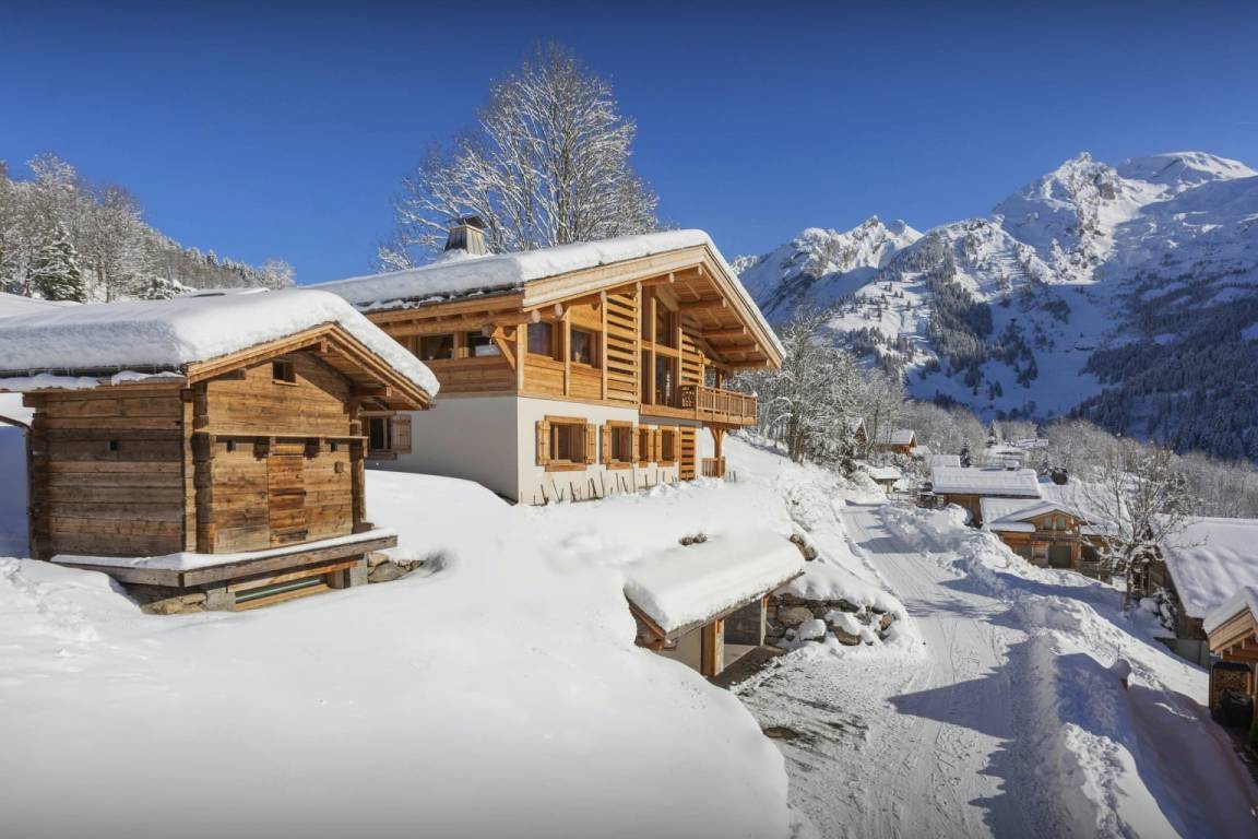 296 M² Chalet ∙ 7 Bedrooms ∙ 15 Guests - Manigod