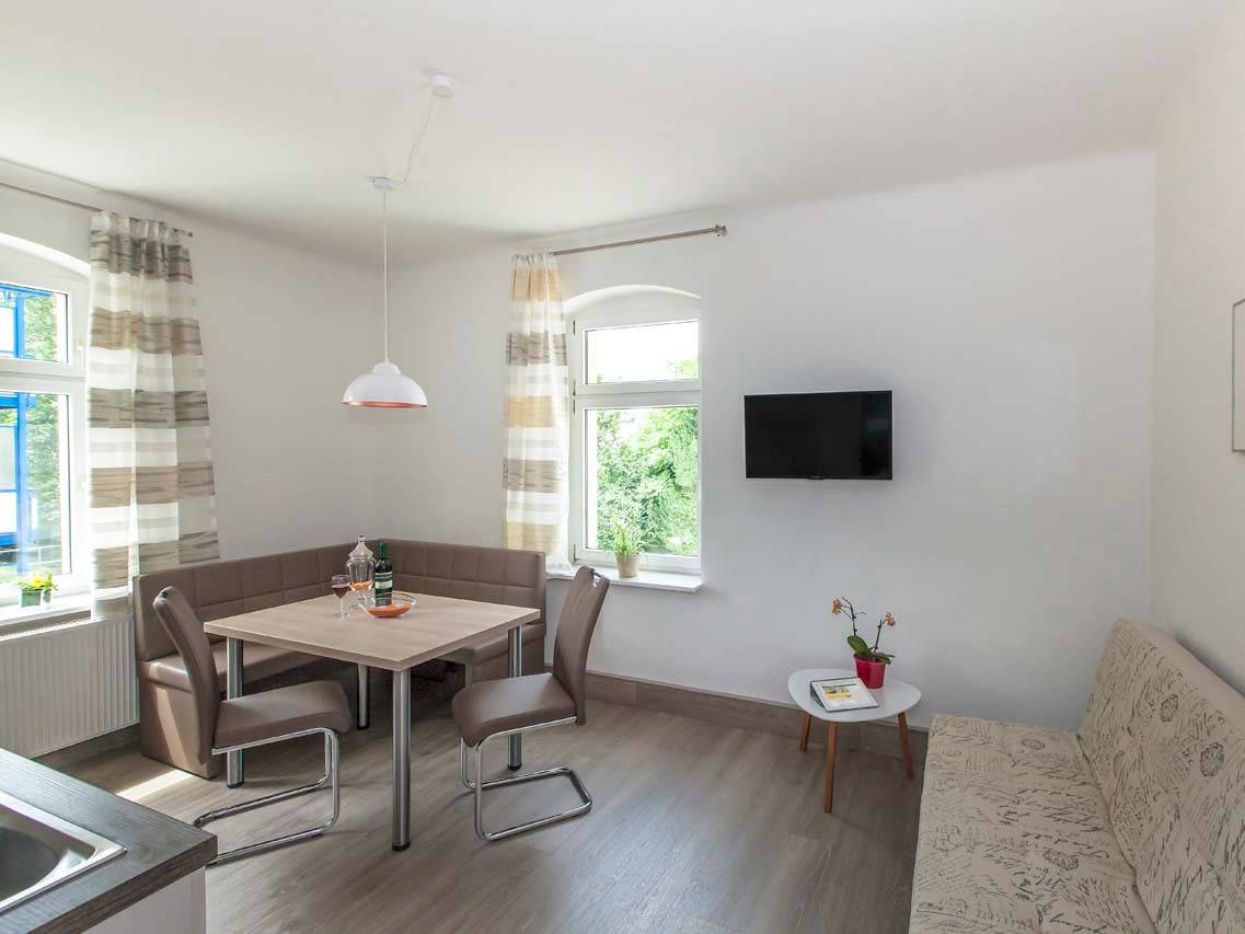 Ferienwohnung ∙ 2 Schlafzimmer ∙ 5 Gäste - Sächsische Schweiz-Osterzgebirge