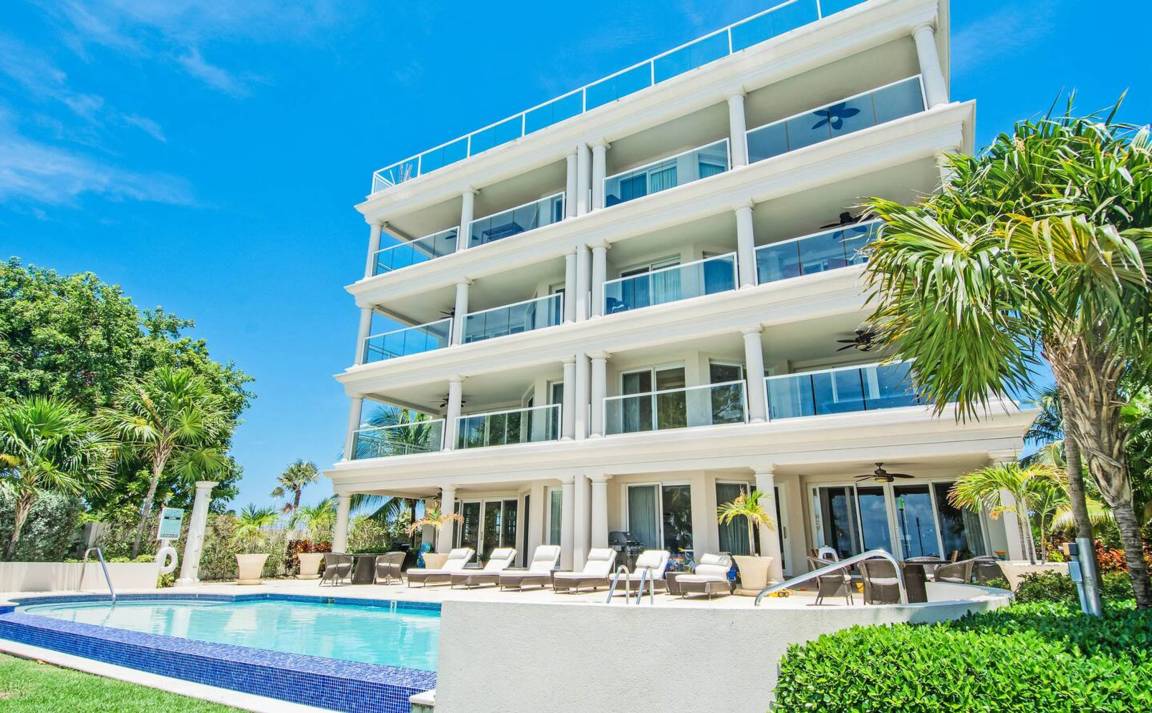 Apartment ∙ 4 Bedrooms ∙ 10 Guests - West Bay