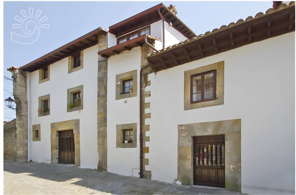 86 M² Apartamento ∙ 3 Habitaciones ∙ 6 Huéspedes - Santillana del Mar