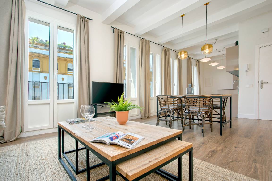 80 M² Apartamento ∙ 2 Habitaciones ∙ 5 Huéspedes - Torre del Oro