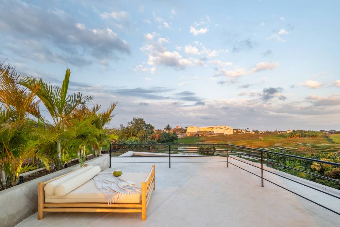 300 M² Villa ∙ 4 Chambres ∙ 8 Personnes - Canggu